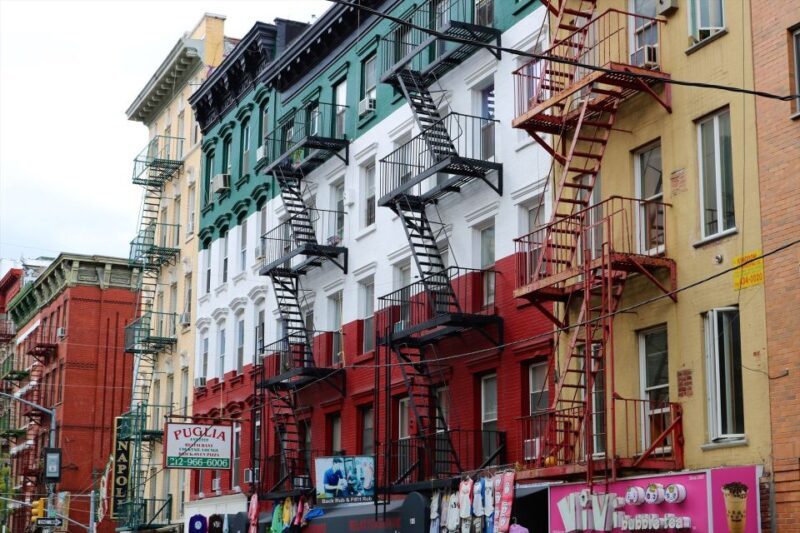 NYC: Walking Tour with Local Guide and 30+ Top NYC Sights - An In-Depth Look at the Tour Experience