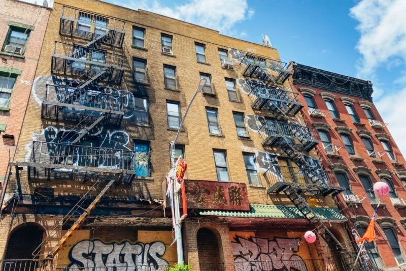 NYC: Walking Tour with Local Guide and 30+ Top NYC Sights - The Sum Up: Who Should Sign Up?