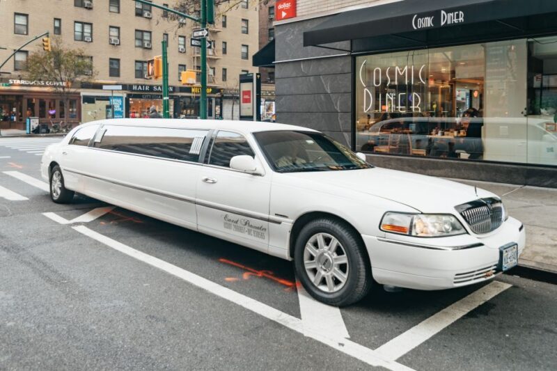 NYC: Woodbury Common Premium Outlets Private Transfer - Key Points