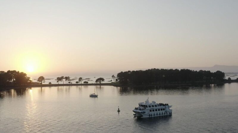 O Grove: Boat Tour at the Arousa estuary with mussel tasting - The Itinerary and What to Expect