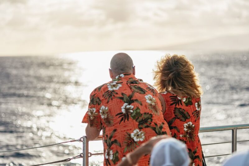 Oahu: Diamond Head Cruise with Drinks & Appetizers - Authentic Hawaiian Vibes and Well-Reviewed Crew