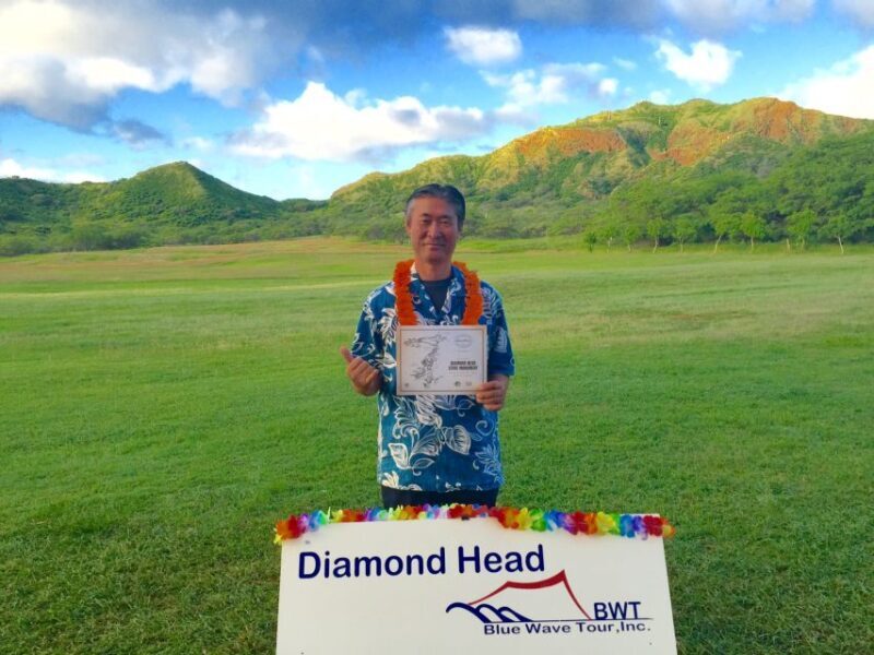 Oahu: Diamond Head Hike with Roundtrip Transportation - The Itinerary in Detail