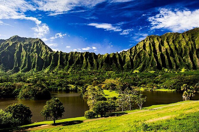 Oahu East Coast to Mountain Slingshot Tour - Kailua Beach: White Sand and Moku­lua Islands