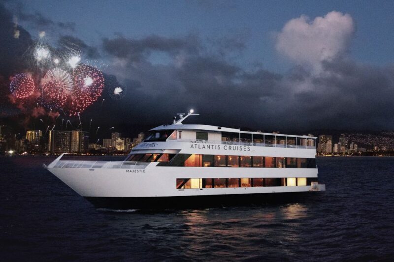 Oahu: Friday Night Fireworks Cocktail Cruise - Starting Points and Check-in Process