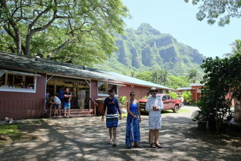 Oahu Hidden Gems & Waimea Botanical Garden/Waterfall tour - Key Points