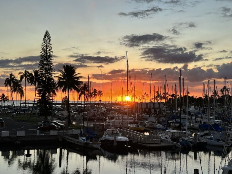 Oahu: Hilton Waikiki Beach Hotel Magical Mystery Show - The Sum Up