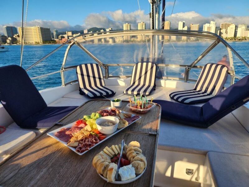 Oahu: Luxury 50' Catamaran Cruise with Snorkeling and Sunset - FAQ