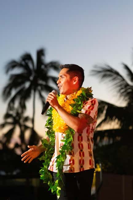 Oahu: N Lei Aloha Lau & Dinner or Cocktail Show Option - Authenticity and Community Impact