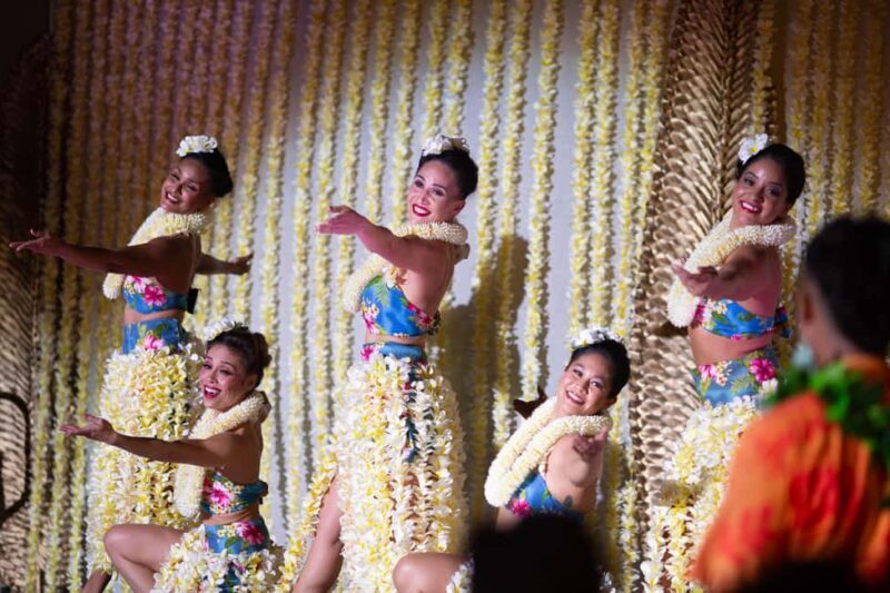 Oahu: N Lei Aloha Lau & Dinner or Cocktail Show Option - FAQ