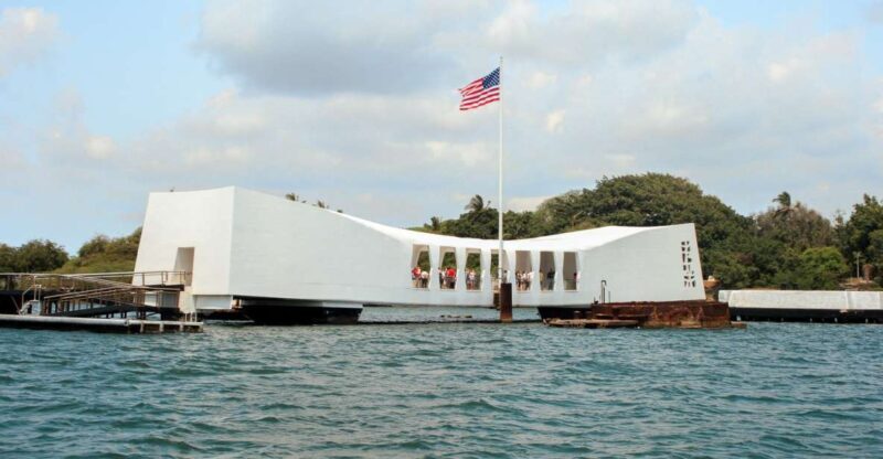 Oahu: Pearl Harbor, USS Arizona, and City Highlights Tour - The Balance of Price and Experience