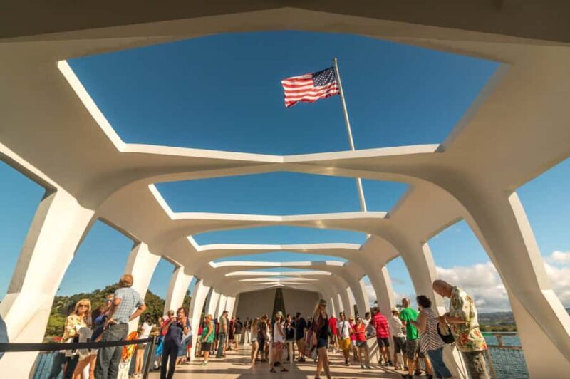 Oahu: Pearl Harbor USS Arizona Memorial + Honolulu City Tour - Who Should Consider This Tour?