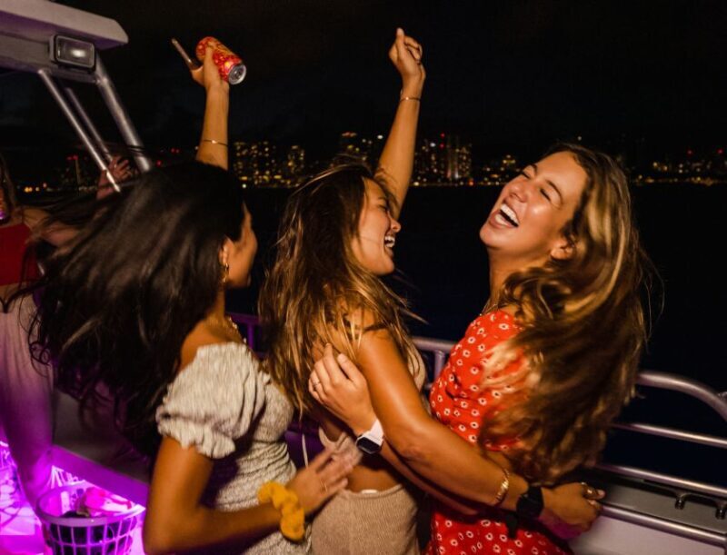 Oahu: Premium Waikiki Sunset Party Cruise with Live DJ - FAQ