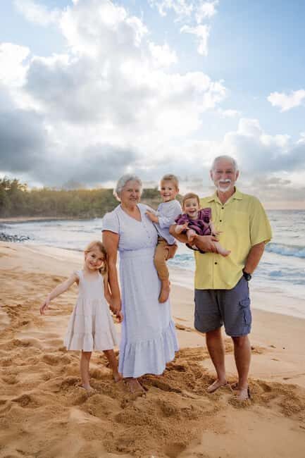 Oahu: Professional Photographer Couples and Families - Key Points