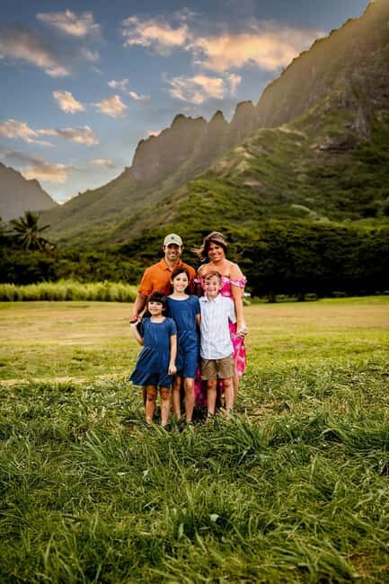 Oahu: Professional Photographer Couples and Families - Breaking Down the Experience in Detail