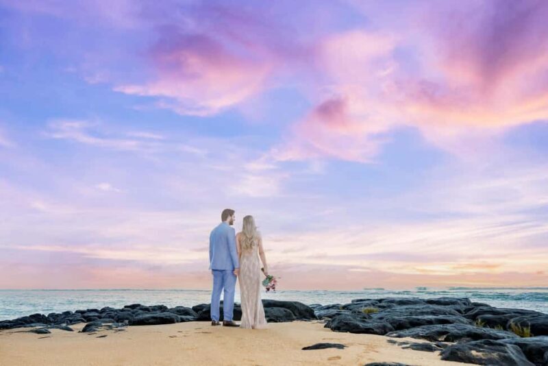 Oahu: Professional Photographer Couples and Families - Authentic Feedback and Insights