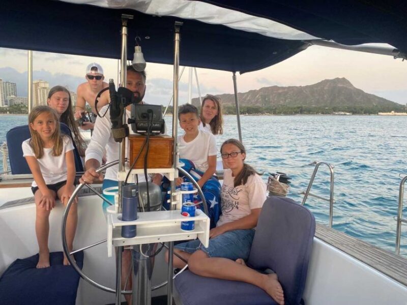 Oahu: Sunset sailing in small intimate groups - Weather considerations and booking tips