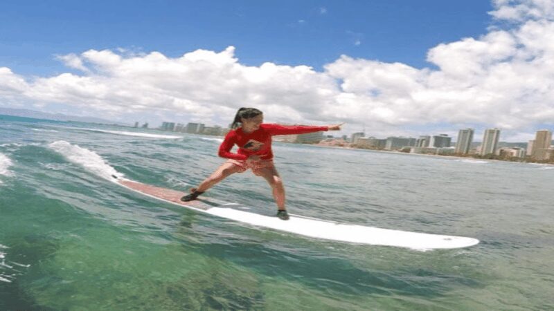 Oahu: Waikiki Beginner Private Surf Lesson- Female Guide - Key Points