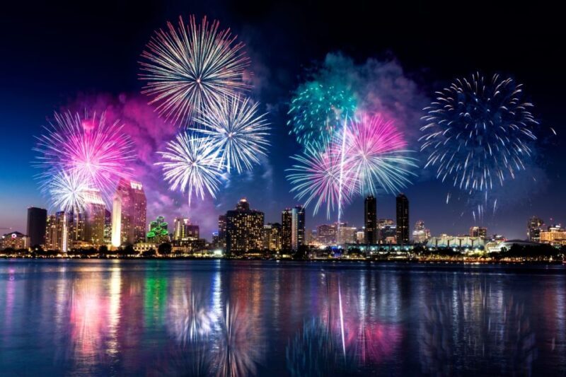 Oahu: Waikiki Friday Fireworks Cruise with Snacks and Drinks - What You Can Expect from This Cruise