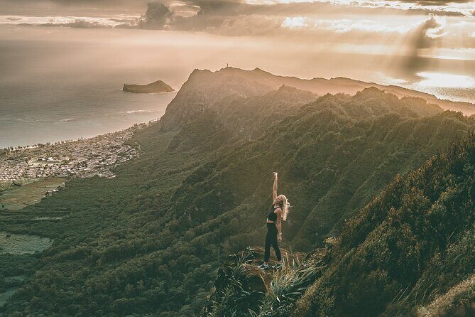 Oahu's iconic hikes - Kuliouou with photography - Introduction: A Unique Take on Oahu’s Iconic Hikes