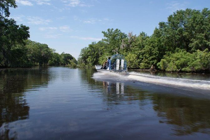 Oak Alley Plantation and Large Airboat Swamp Tour from New Orleans - Practical Details That Matter