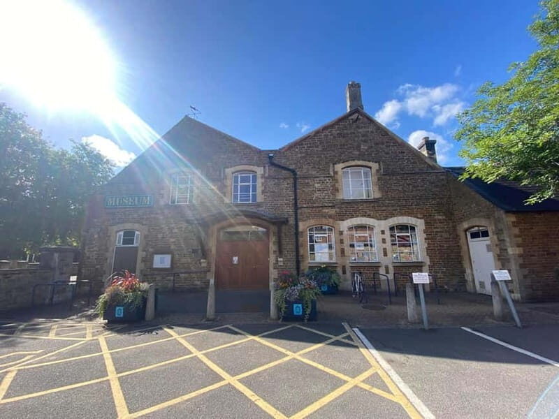 Oakham: Guided Walking Tour - Assessing value and practical considerations