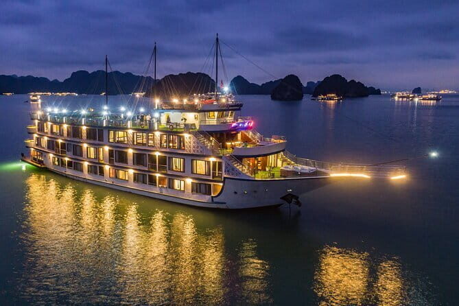 Oasis Bay Cruise 3-day Explore Halong Bay from Hanoi - Introduction