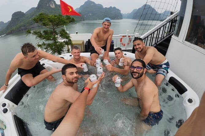 Oasis Bay Party Cruise Amazing Experience for Young Travellers - Key Points