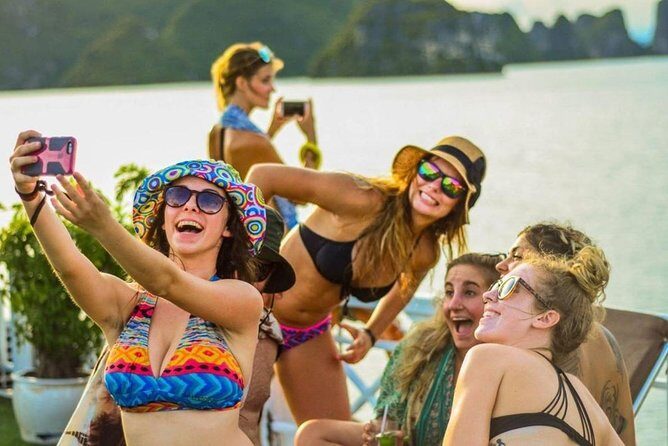 Oasis Bay Party Cruise for Young Travelers with Transfer Included - The Value of This Experience