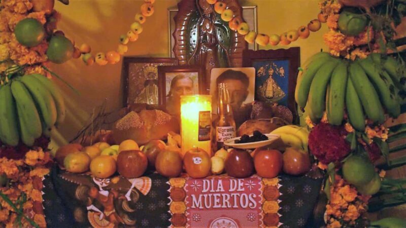 Oaxaca: Day of the Dead Altar Workshop with Meal - The Authenticity and Learning