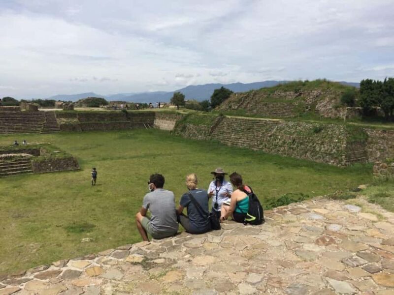 Oaxaca: Monte Albán, Alebrijes, and Black Clay Workshops - Unveiling Oaxacan Pottery Traditions: The Black Clay Workshop