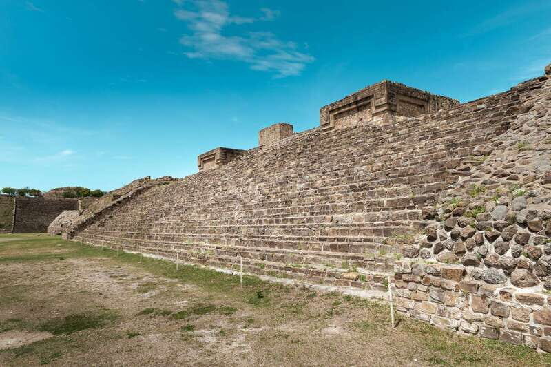 Oaxaca: Monte Alban Guided Archaeological Tour - Exploring the Ruins: A Window into the Zapotec Culture