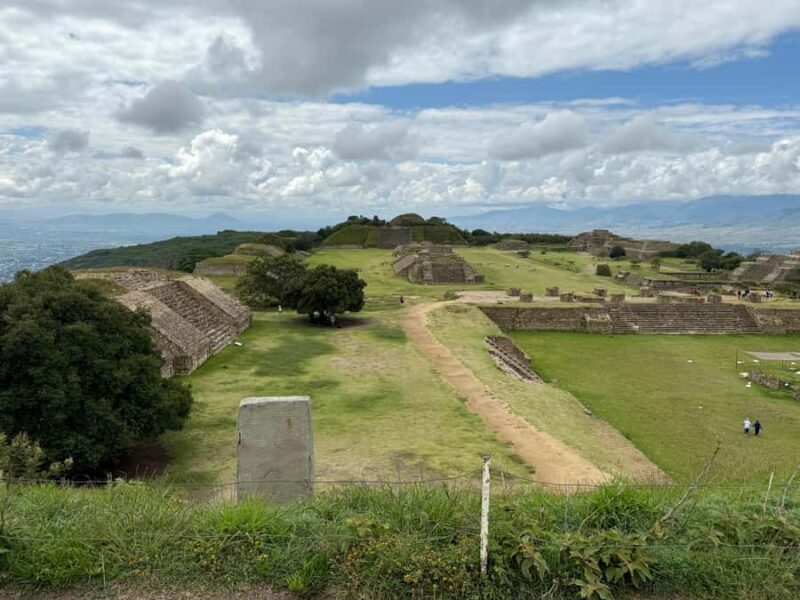 Oaxaca: Monte Albán Tour with Breakfast at Abastos Market - A Taste of Oaxaca’s Past and Present
