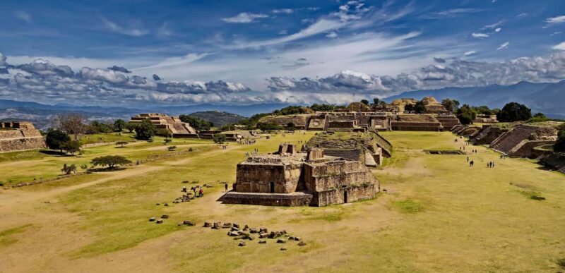 Oaxaca: Private Monte Albán Tour with Zapotec Tombs & Crafts - Who Will Appreciate This Tour?