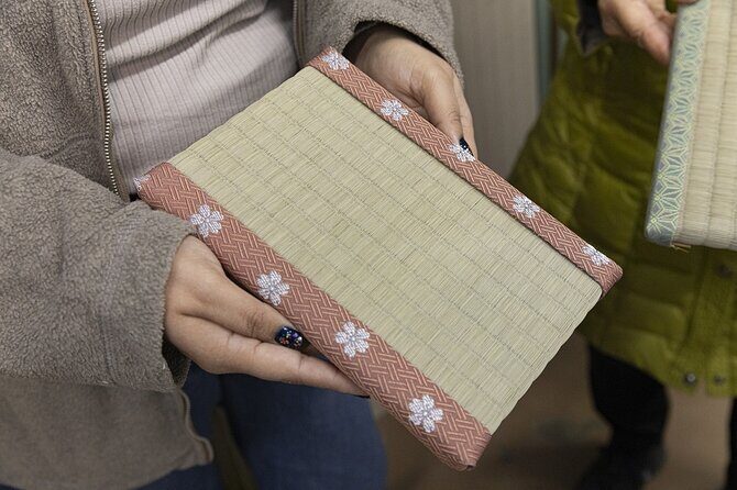 Observation of Tatami Craftsmanship and Make Your Own Mini Tatami - The Value of the Experience