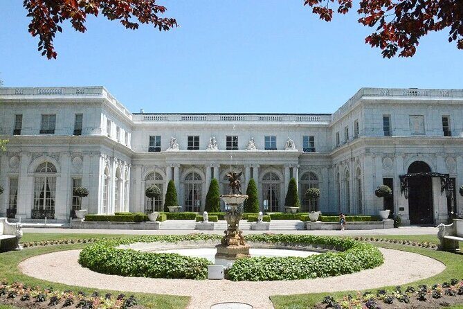 Ocean Drive Historic District: A Newport Self-Guided Driving Tour - A Detailed Look at the Newport Self-Guided Driving Tour