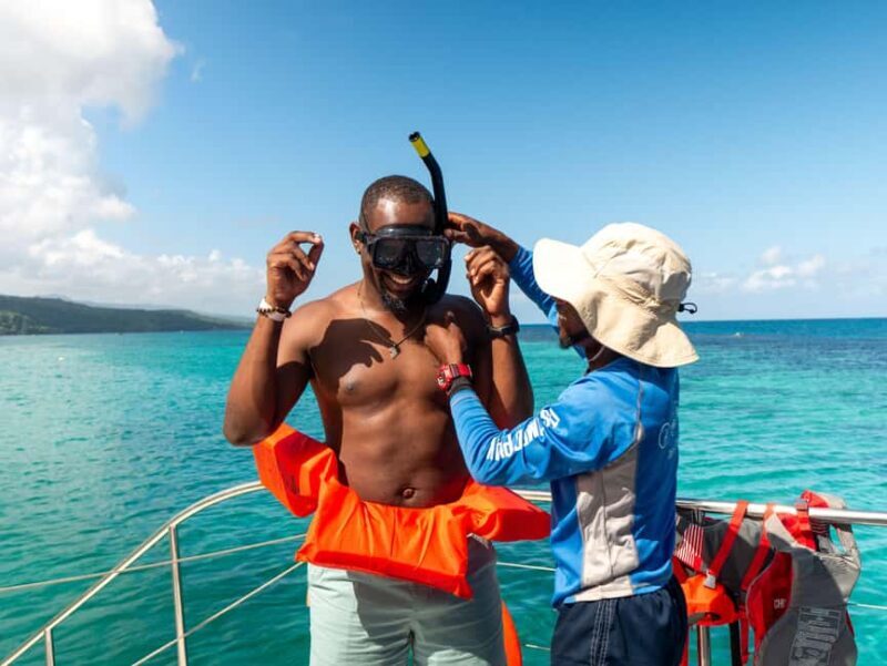 Ocho Rios: Catamaran Sail & Snorkel + Dunn's River Climb - The Itinerary in Detail