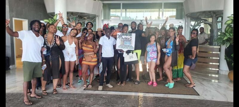 Ocho Rios: Dunn's River Falls and Shopping Tour - Authenticity & Real Traveler Feedback