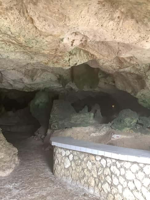 Ocho Rios: Green Grotto Caves Guided Tour with Transfers - The Journey Begins: Pickup and Transportation