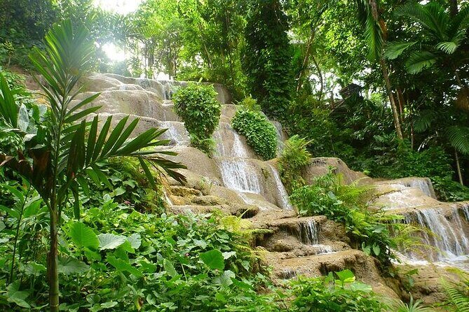 Ocho Rios Mi Crazy: Konoko Falls, Garden and Park with Beach Tour - Practical Considerations
