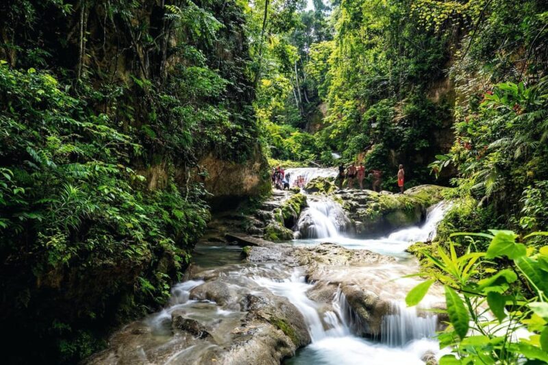 Ochos Rios: Full Day Dunn's River and Blue Hole with Lunch - Who Should Consider This Tour?