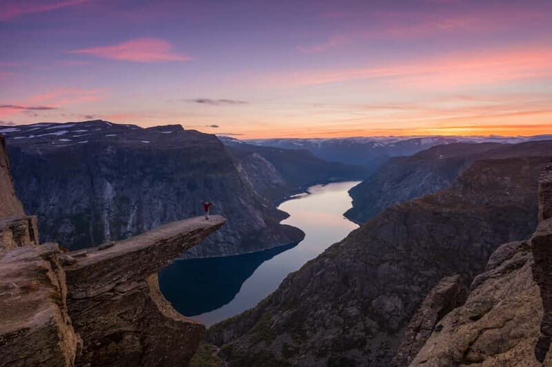 Odda: Overnight Hike to Trolltunga - An Honest Look at the Overnight Hike to Trolltunga