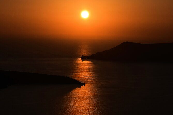 Odyssey of the Secrets of Santorini - A 3-hour Private Tour - The Showstopper: Oia