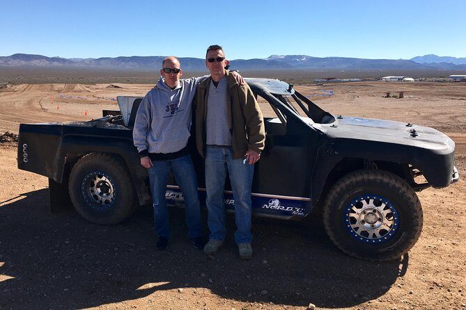 Off Road Racing: 7 Laps - An In-Depth Look at the Off Road Racing Tour