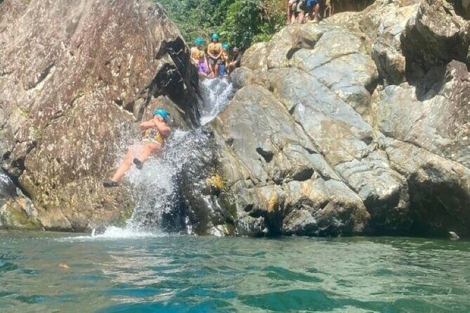 "Off the beaten path" Rain Forest Guided hike with Transportation - The Value Proposition