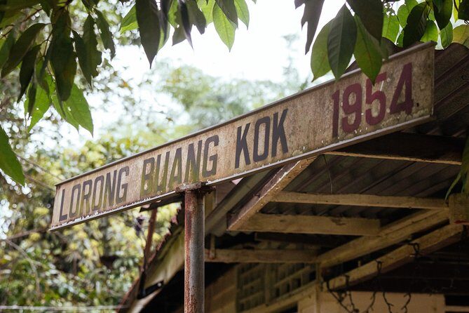 Off the Beaten Track in Singapore: Private City Tour - Insights from Reviews: What Travelers Say