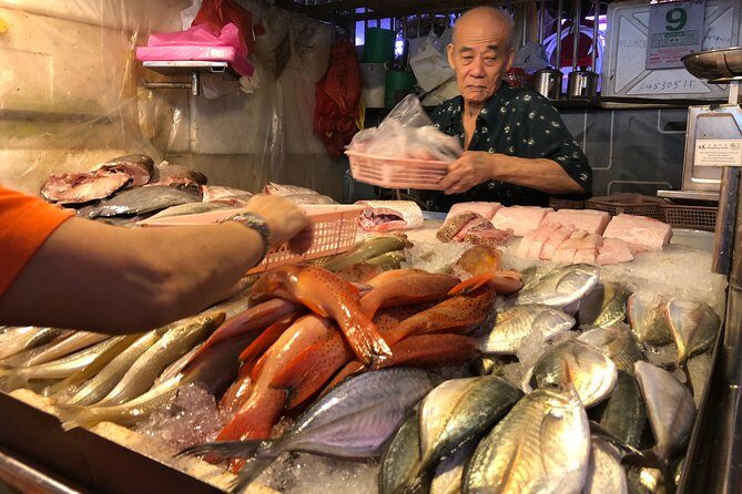 Off-the-Beaten Track tour across 2 interesting local neighbourhood - Key Points