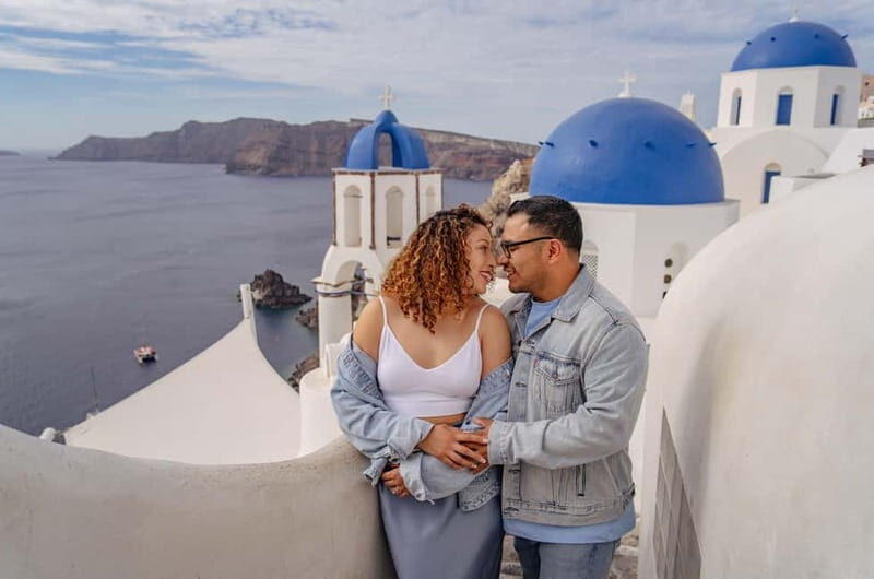 Oia: Couple Photoshoot Seprate Entrance to Blue Dome - Why Consider a Dedicated Photoshoot in Santorini?