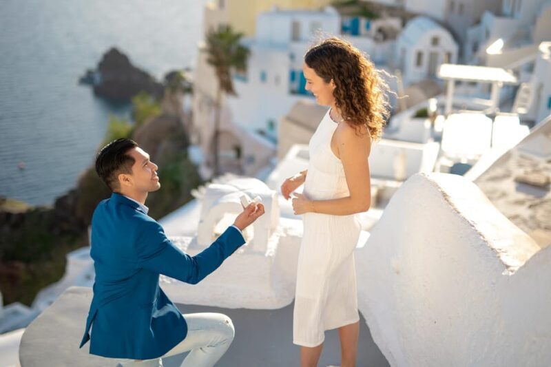 Oia: Couple photoshoot with 30 edited Photos - Price & Value: Is It Worth It?
