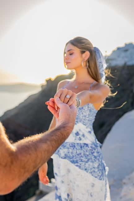 Oia: Private Photoshoot Session with a Professional - The Price & Value