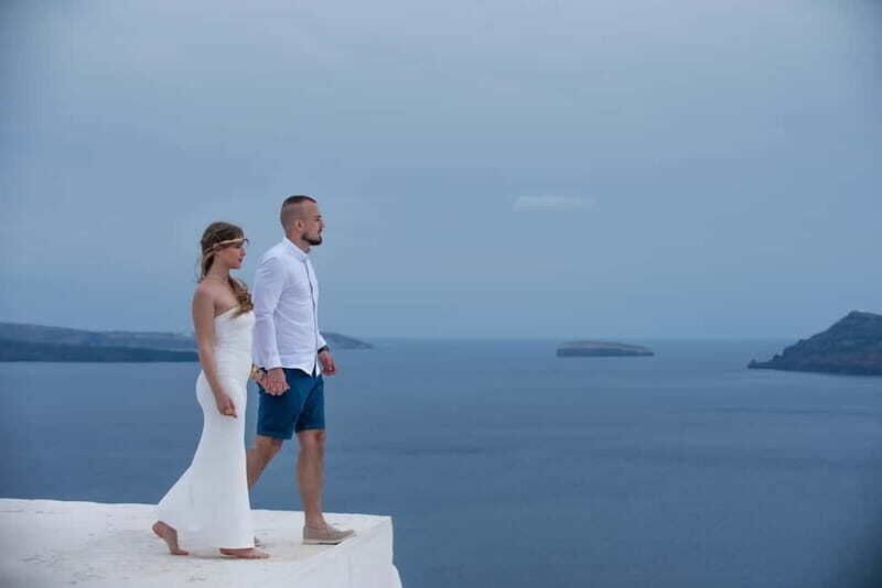Oía: Santorini Professional Photoshoot with Edited Photos - Accessibility and Additional Information